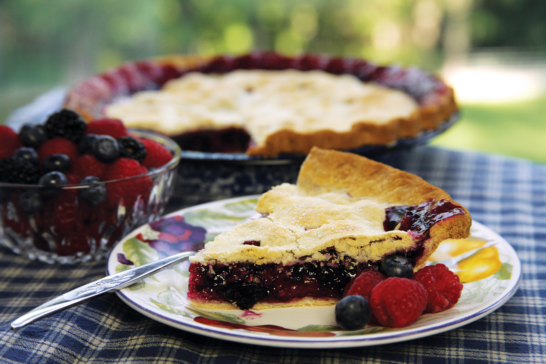 Berry Pie Recipe - Grit